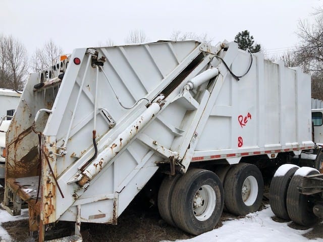 25yd Loadmaster Packer | Tom's Truck Sales