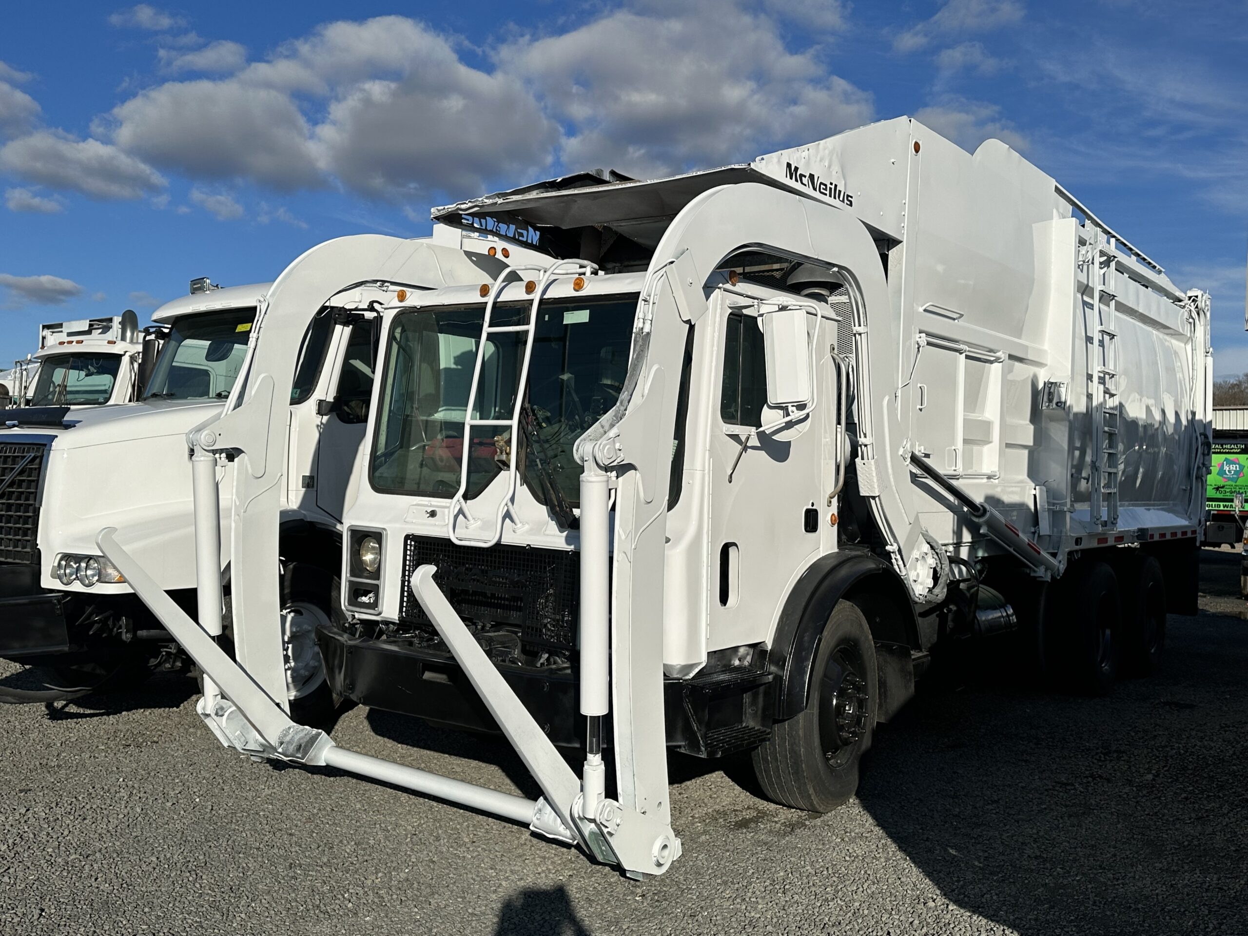 2006 Mack MR – Pre Emission | Tom's Truck Sales
