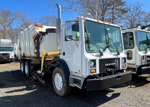 2006 Mack MR | Tom's Truck Sales