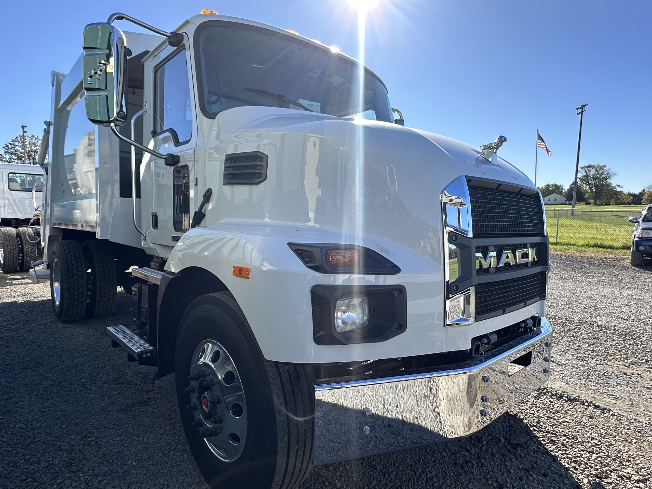 2026 Mack MD7 | Tom's Truck Sales