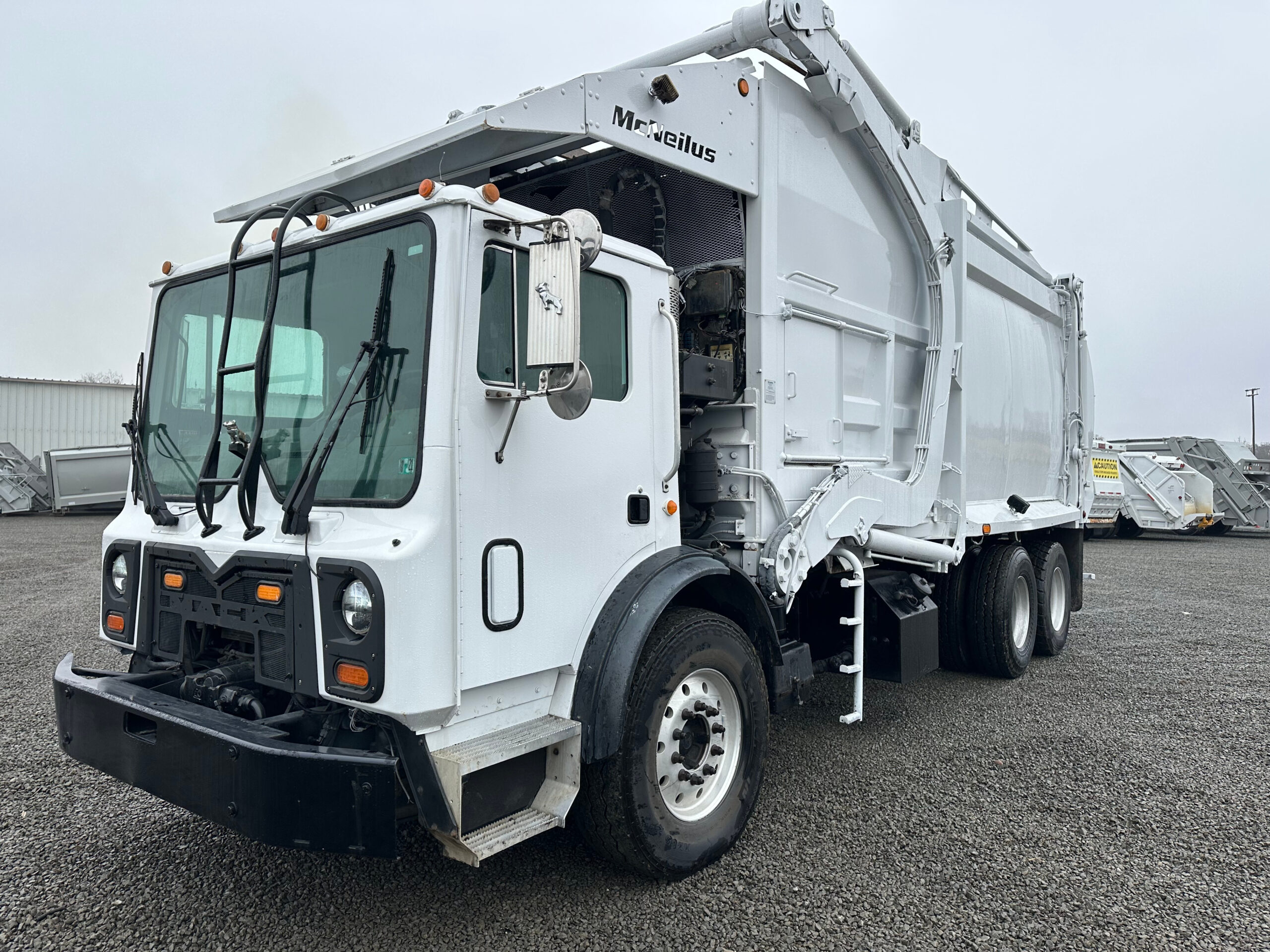 2012 Mack MRU | Tom's Truck Sales
