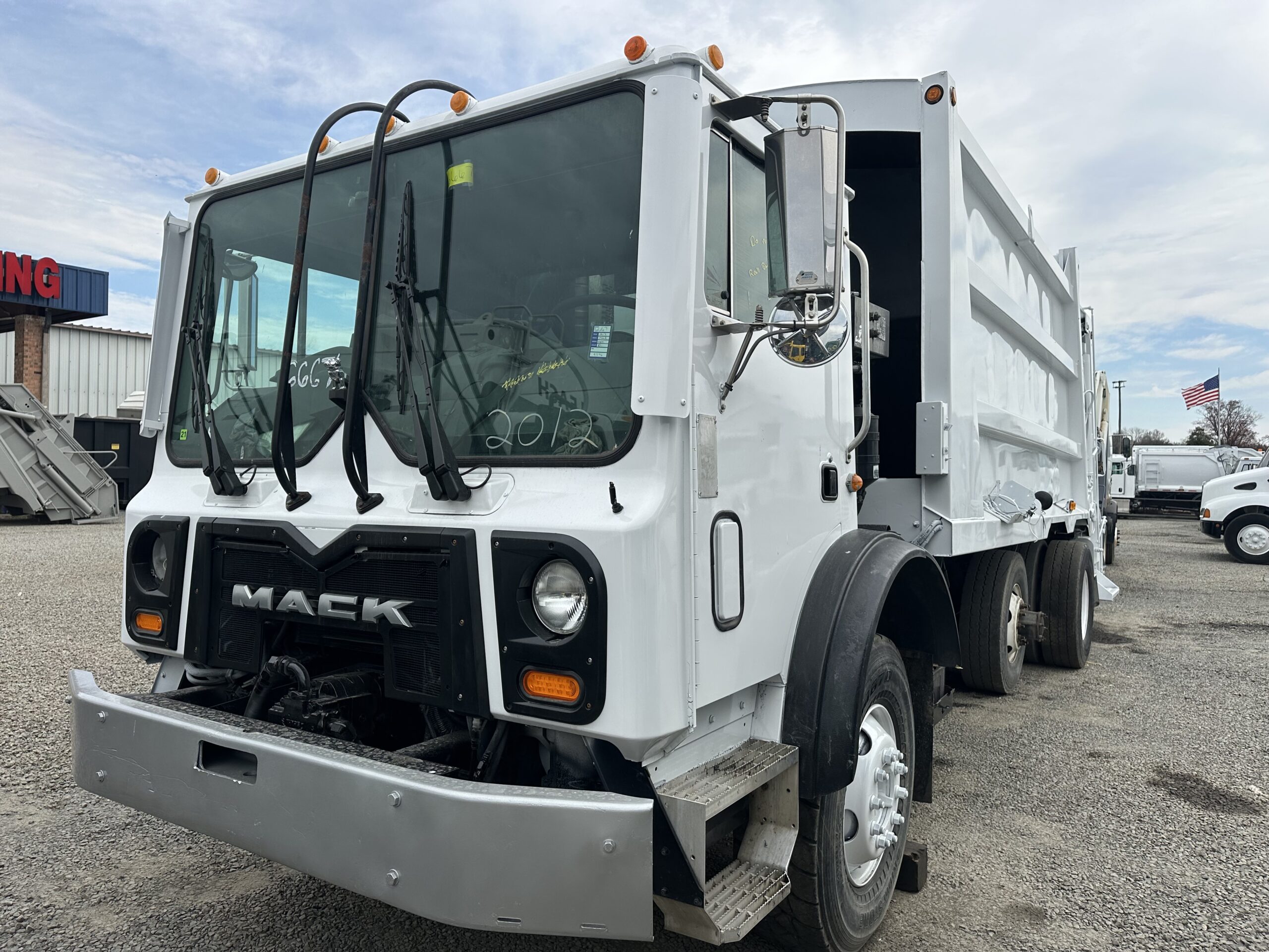 2012 Mack MRU | Tom's Truck Sales