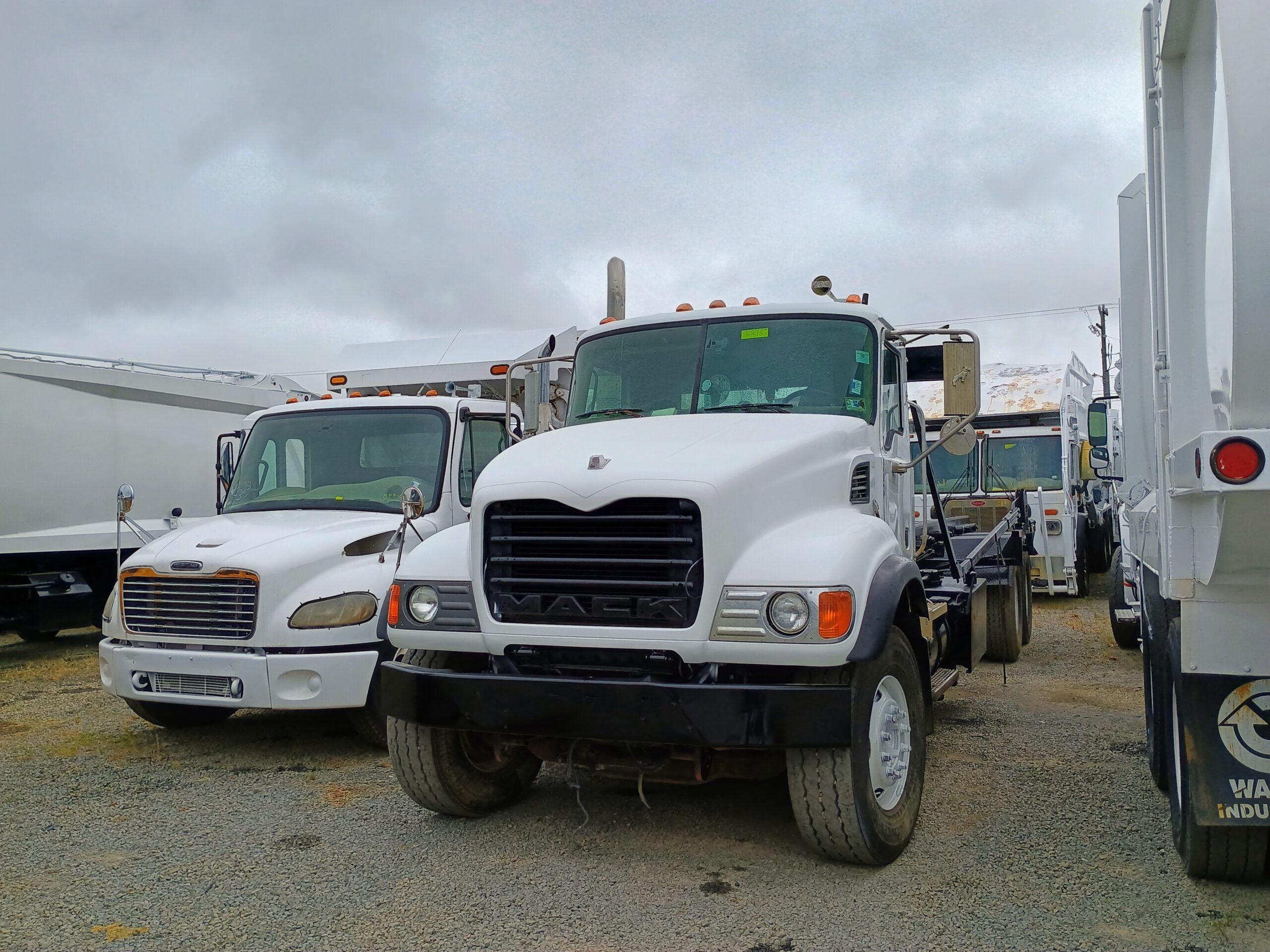 2005 Mack CV713 | Tom's Truck Sales